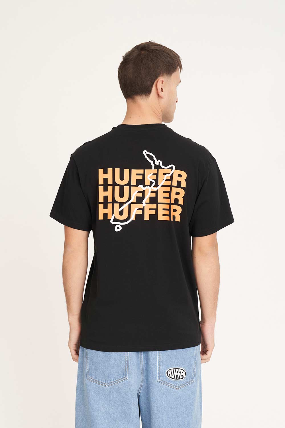 SUP TEE 190/STACKED AS BLACK – Huffer